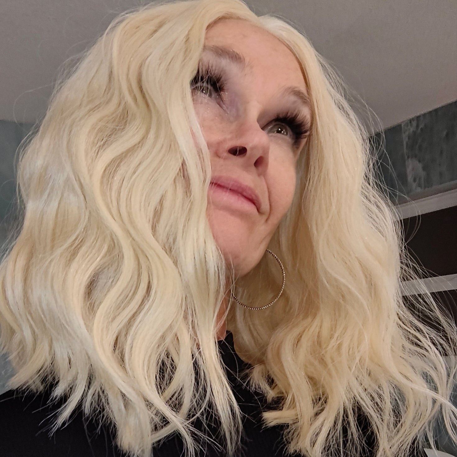 Short Blond Wavy Quality Wig by Lit Unicorns | Beach Babe – LIT UNICORNS